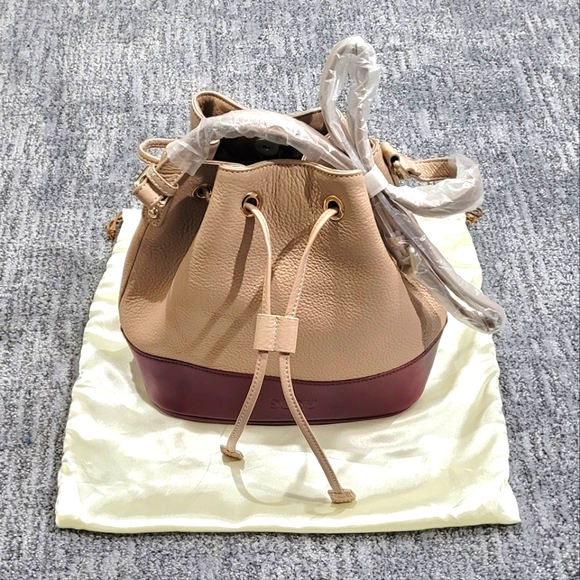 SUSU | Bags | Susu Ava Leather Drawstring Crossbody Bucket Bag Nwt ...
